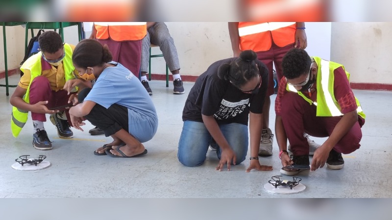 EXXONMOBIL PNG TAKES CODING PROGRAM TO POREBADA AND PAPA SCHOOLS : PNG ...