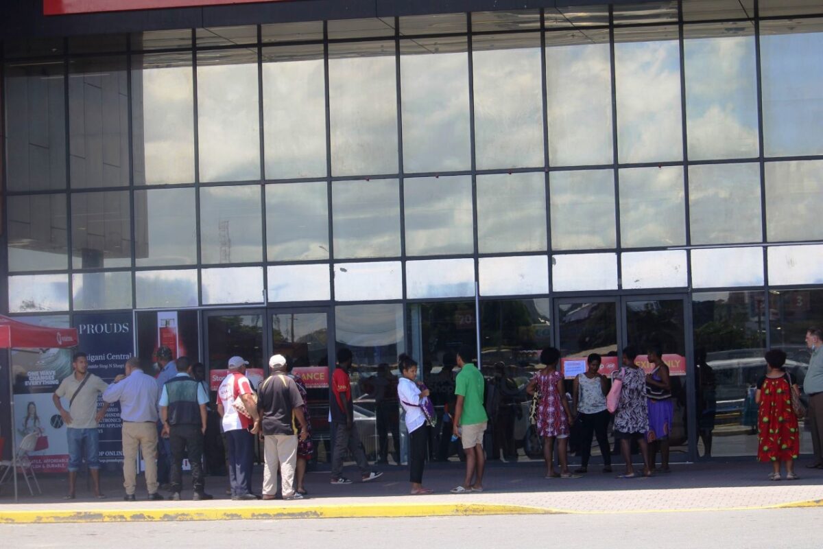 STOP N SHOP OUTLETS NOW OPEN : PNG Haus Bung