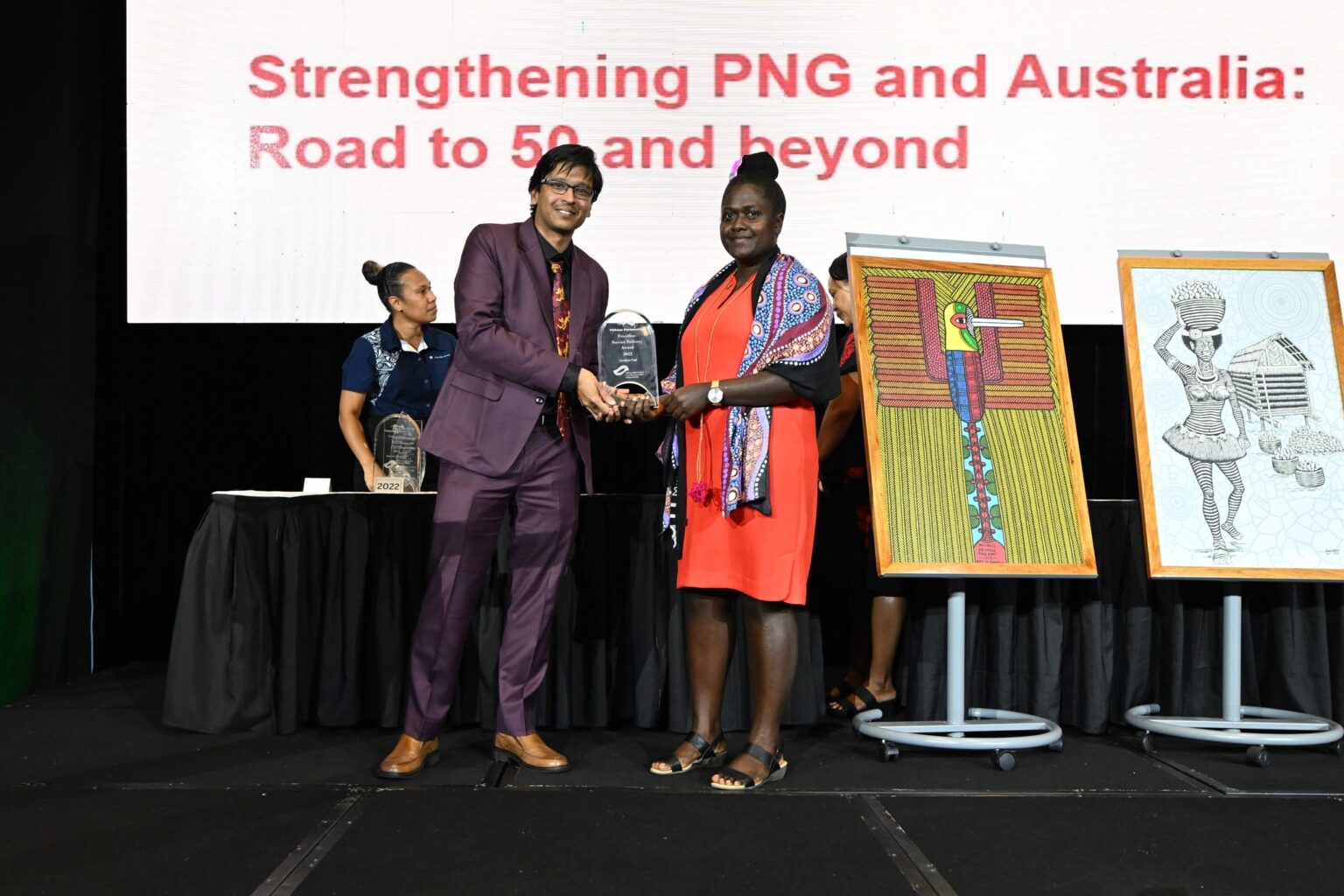 PNG AUSTRALIA ALUMNI AWARD WINNERS : PNG Haus Bung