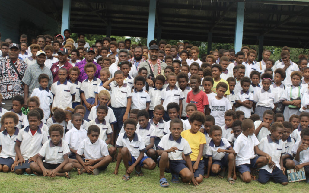 TWO PRIMARY SCHOOLS RECEIVE FUNDING SUPPORT : PNG Haus Bung