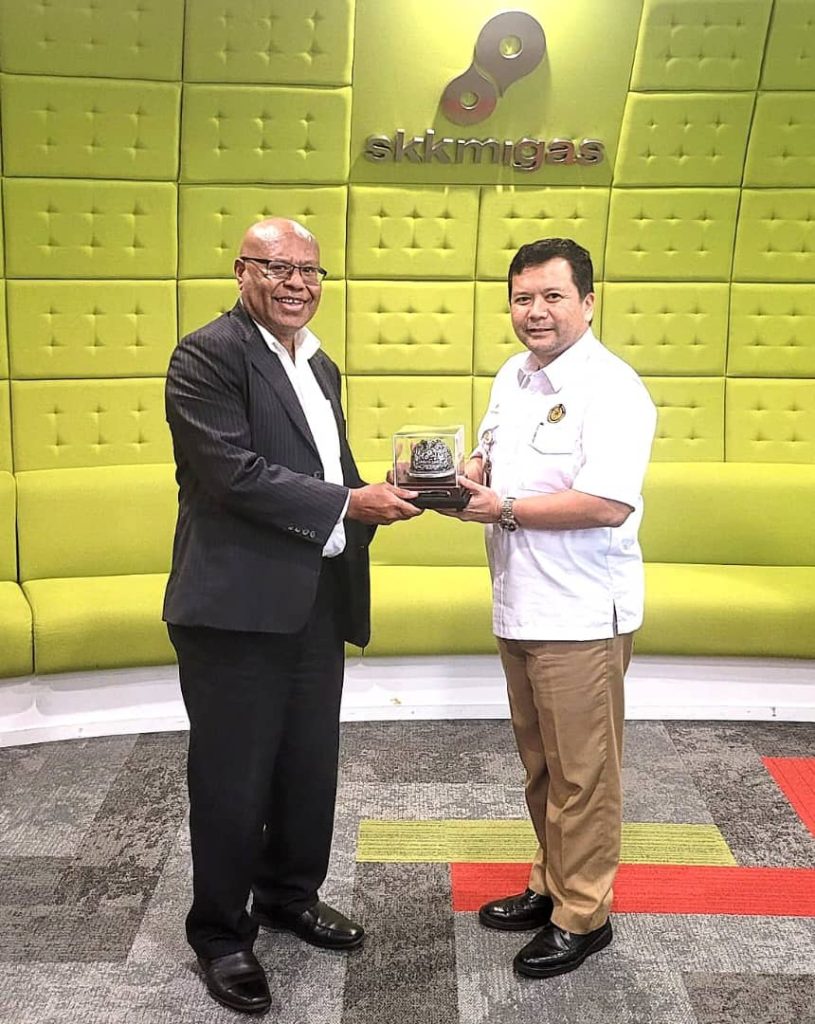 MALADINA IN JARKARTA TO STRENGTHEN PETROLEUM COOPERATION : PNG Haus Bung