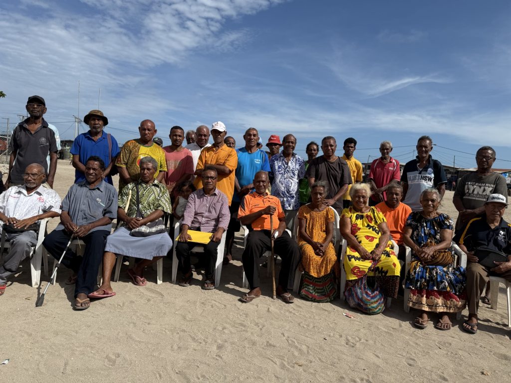 POREBADA VILLAGERS PETITION STATE OVER LAND : PNG Haus Bung