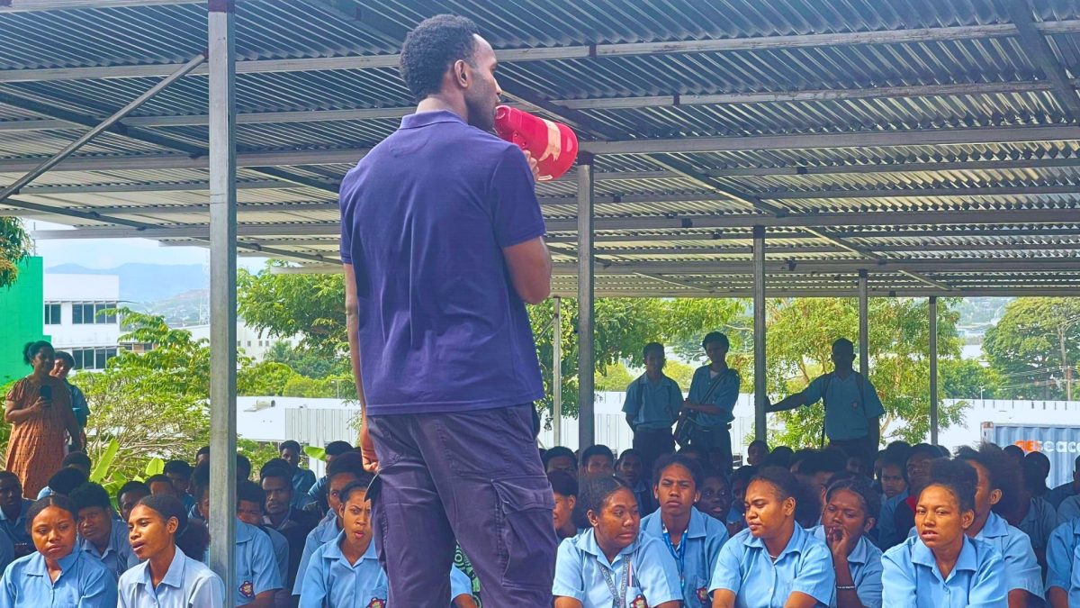 UNITECH LASALLIANS RETURN TO INSPIRE THEIR ROOTS : PNG Haus Bung